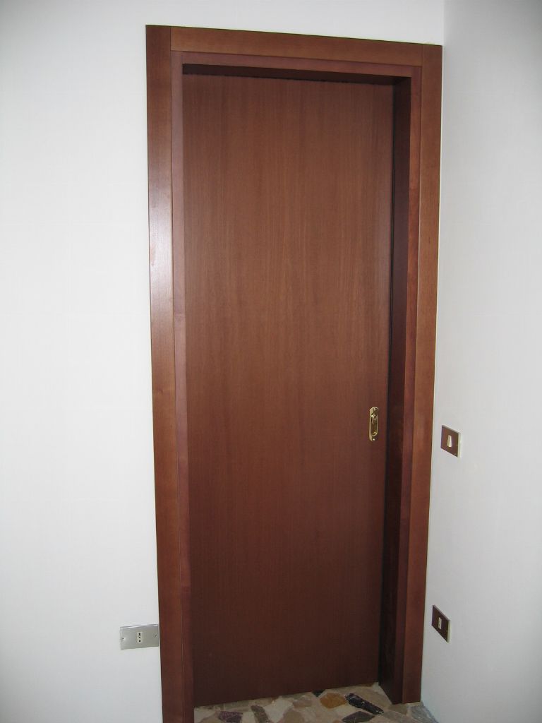 Porte interne e scorrevoli in Noce Tanganica | INFIX ® Serramenti e Porte